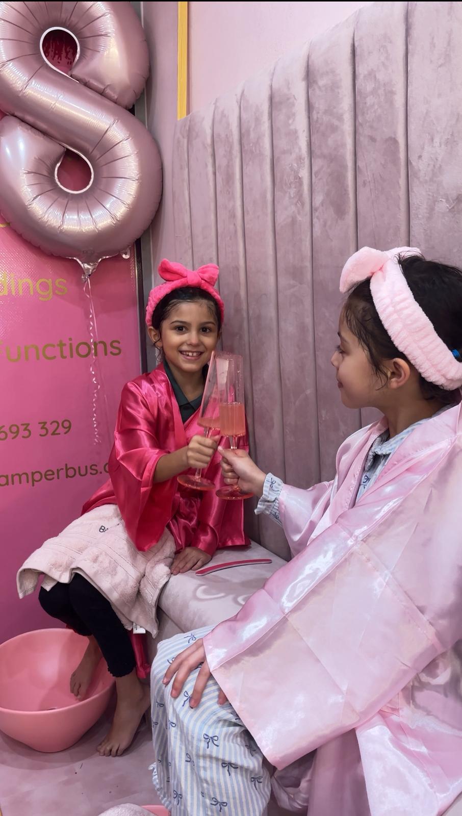 Beauty Trap | Luxury Mobile Pamper Bus UK | Kids Spa Parties